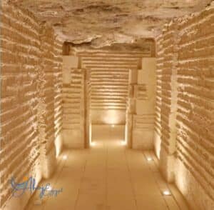 Stupňovitá pyramida v Sakkáře: první pyramida na světě!